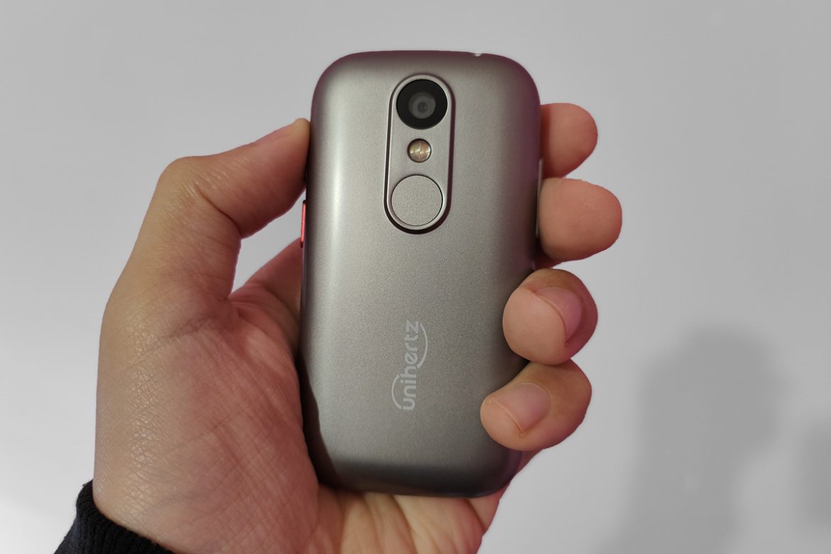 Recensione Unihertz Jelly 2E: lo smartphone in miniatura | Tech4Dummies
